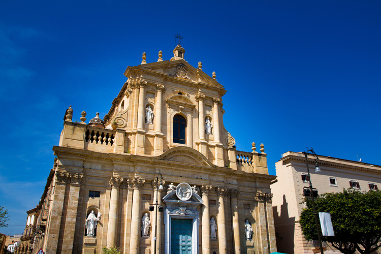 كالسا كارتر - Kalsa Quarter في باليرمو - إيطاليا | سائح